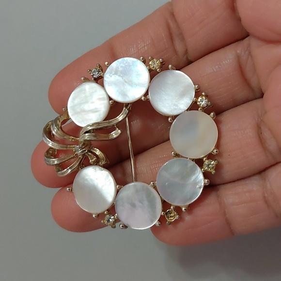 Vintage | Jewelry | Vintage Lisner Iridescent Mop Shell Inlay Gold Tone ...